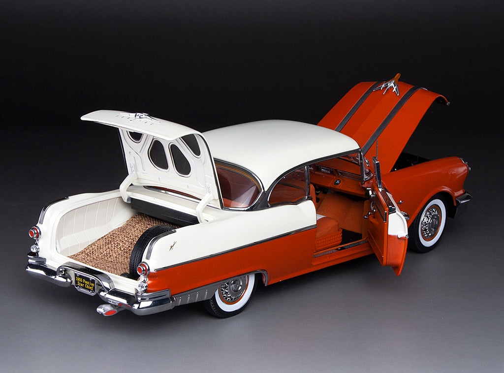 1:18 1955 Pontiac Star Chief Hard Top – White Mist / Fire Gold ...