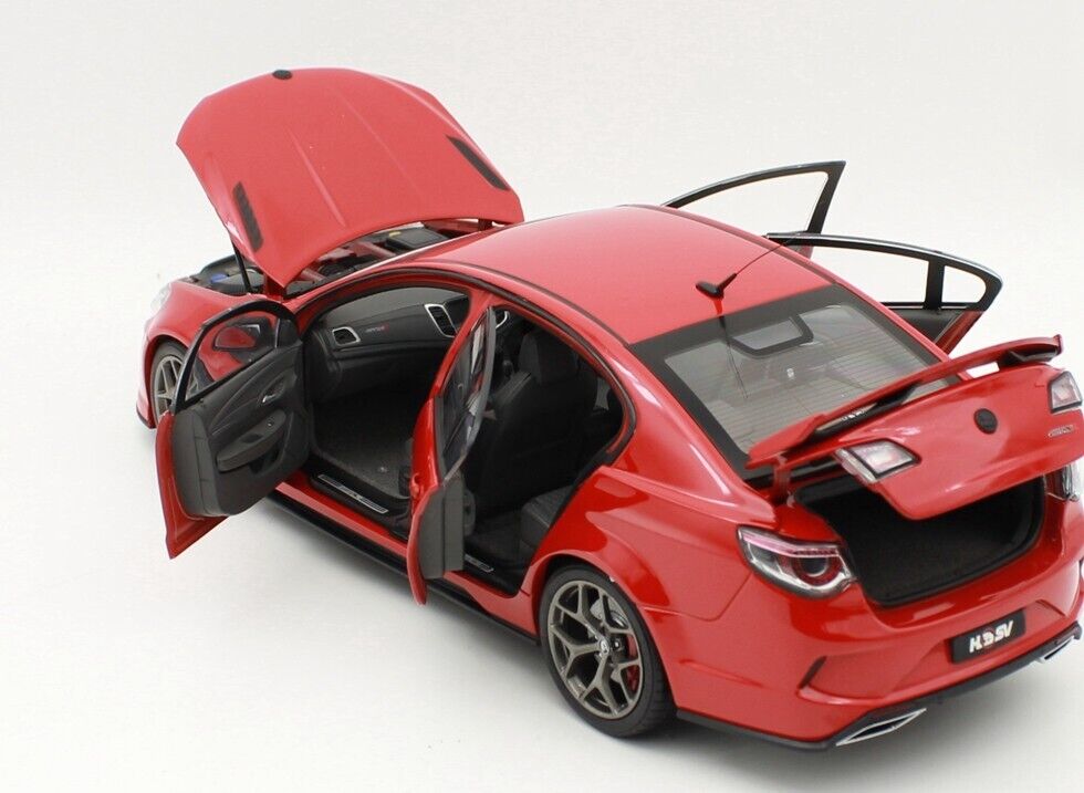 1:18 Holden HSV GTSR Commodore - Red – Exclusive Collectables